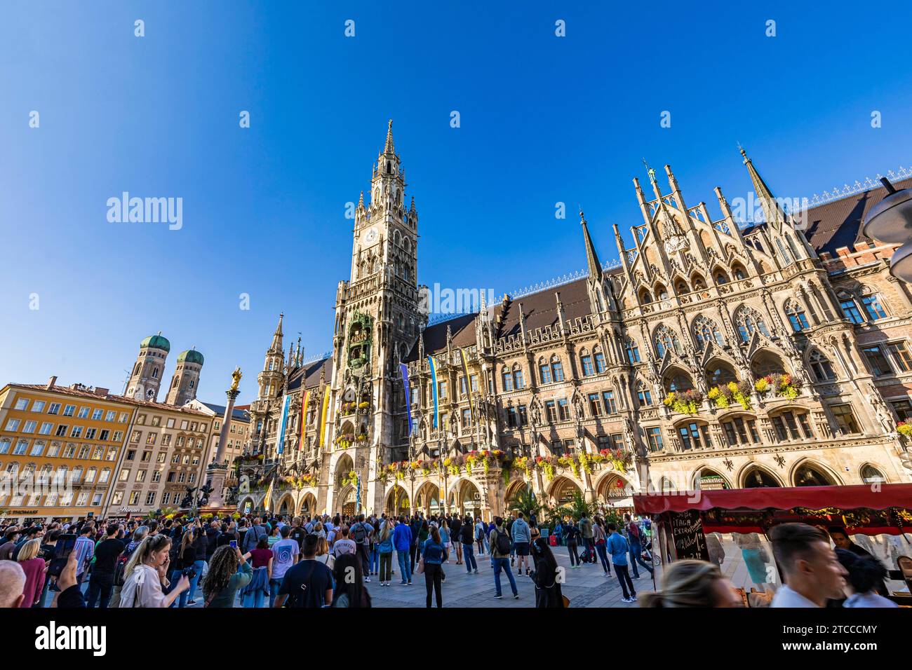 Church of Our Lady, St Mary's Column and New Town Hall on Marienplatz ...