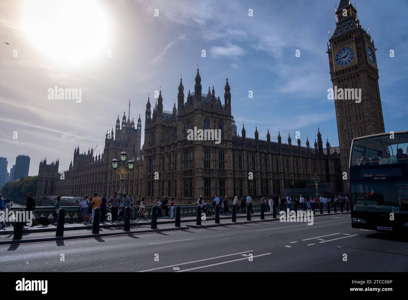 London, U.K. October 09, 2023: Traffic and pedestrians passing on ...