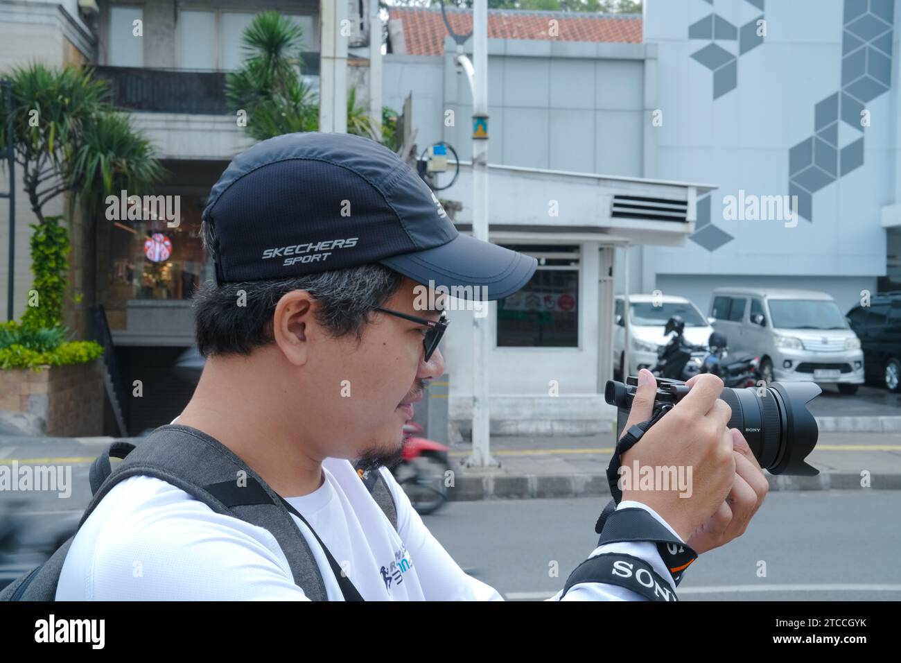 Red man traffic light hi-res stock photography and images - Alamy