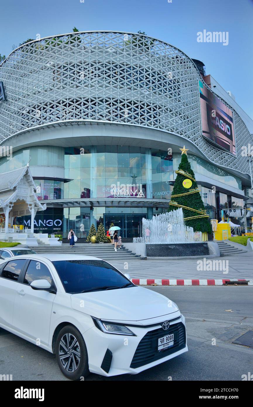 Thailand shopping mall exterior hi-res stock photography and images - Alamy
