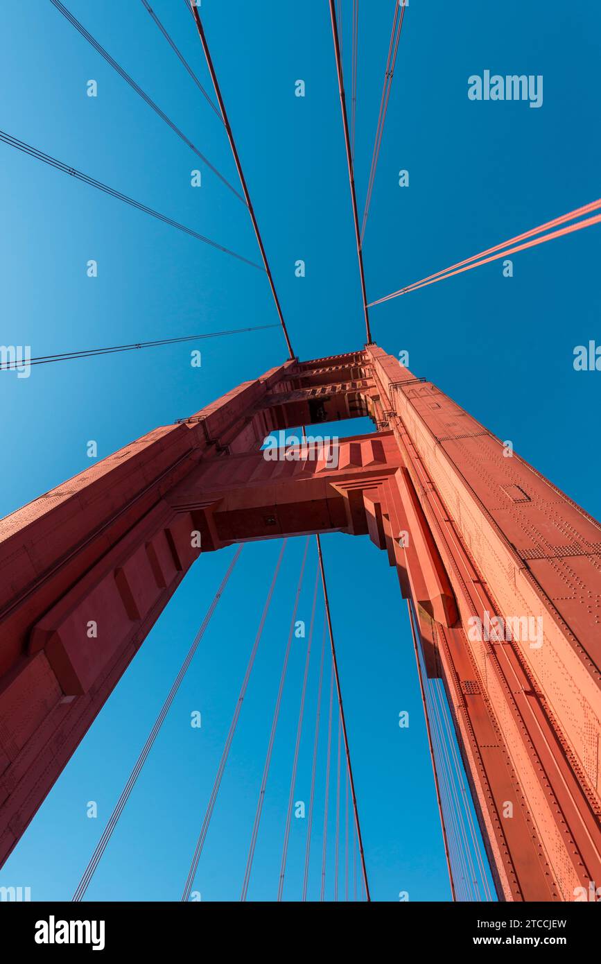 A view of one of the towers of the Golden Gate Bridge in San Francisco ...