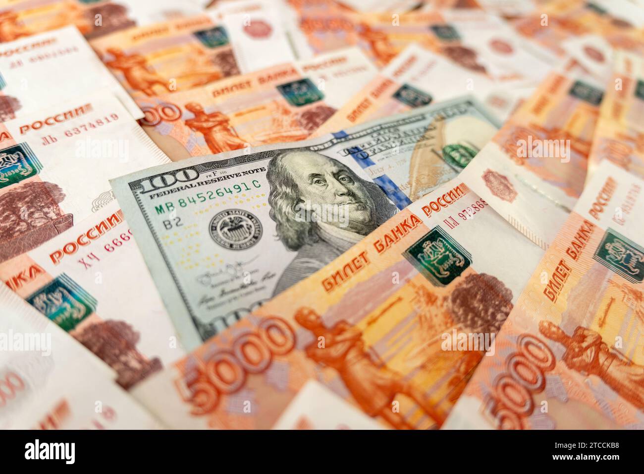 100 russian ruble note hi-res stock photography and images - Alamy