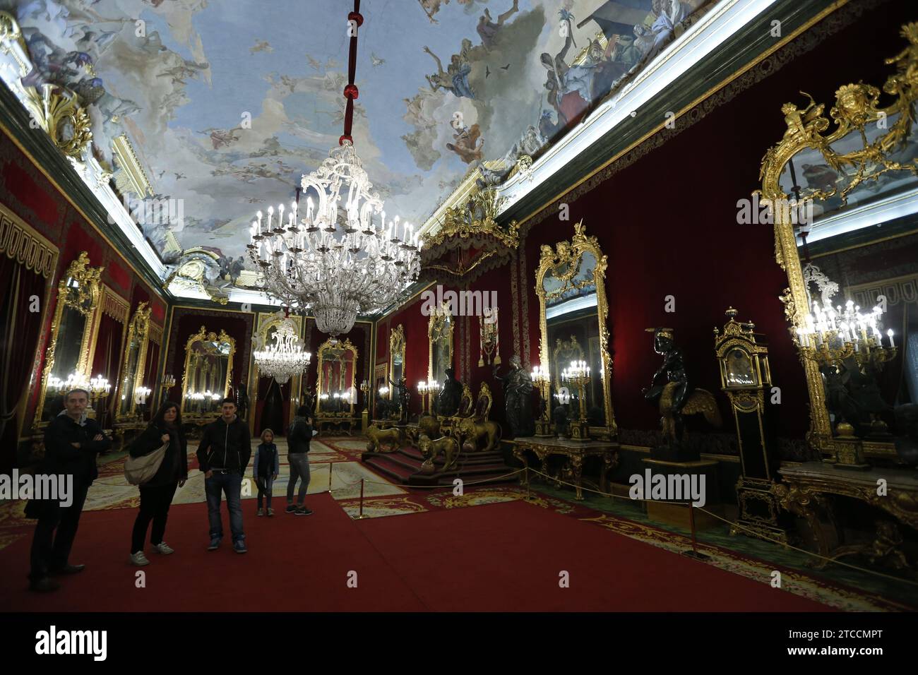 Madrid 04-24-2014....presentation of the new camon official antechamber ...