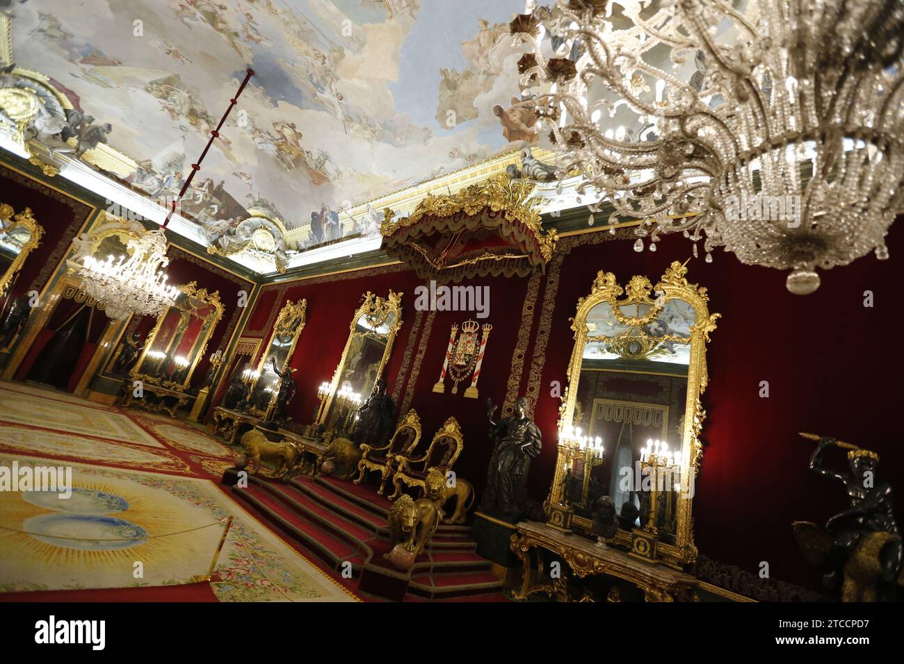 Madrid 04-24-2014....presentation of the new camon official antechamber ...