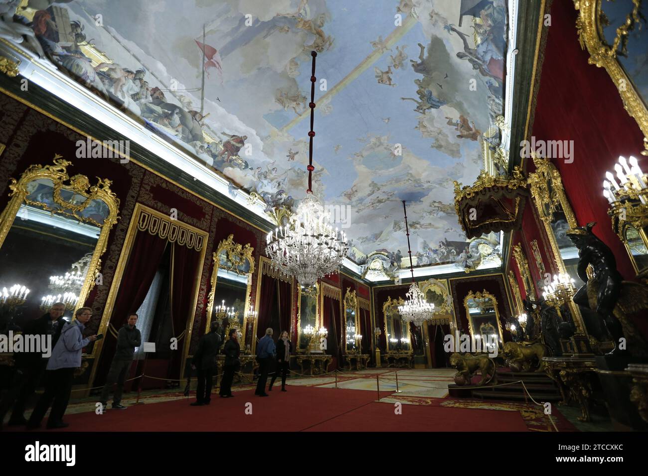 Madrid 04-24-2014....presentation of the new camon official antechamber ...