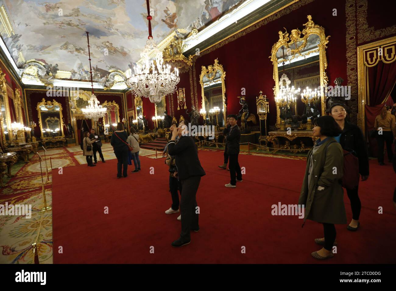 Madrid 04-24-2014....presentation of the new camon official antechamber ...