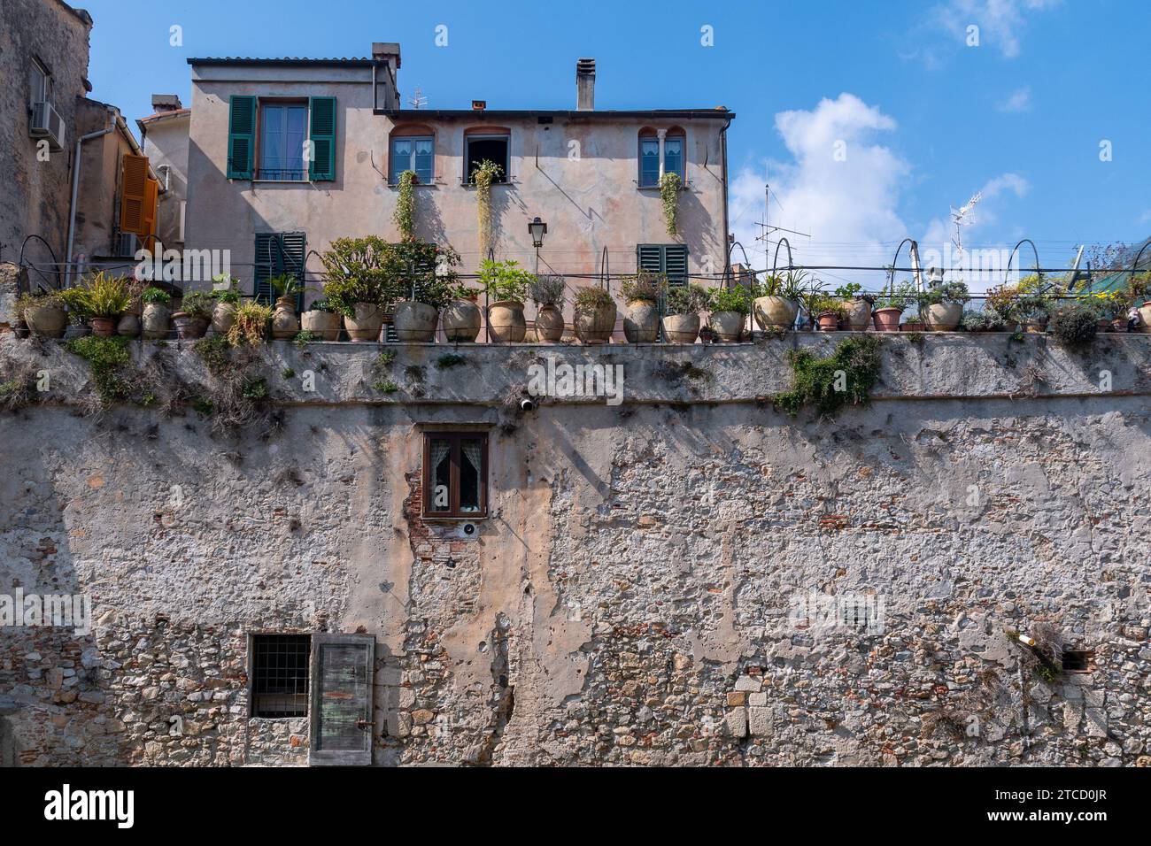 Medieval village finalborgo fortified hi-res stock photography and ...