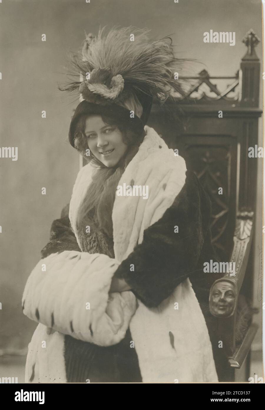 Louie fuller hi-res stock photography and images - Alamy