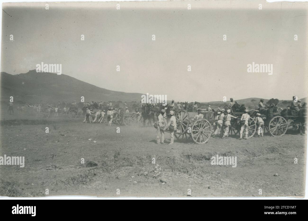 Melila, 1909. Moroccan War. Soldiers with weapons. Credit: Album ...