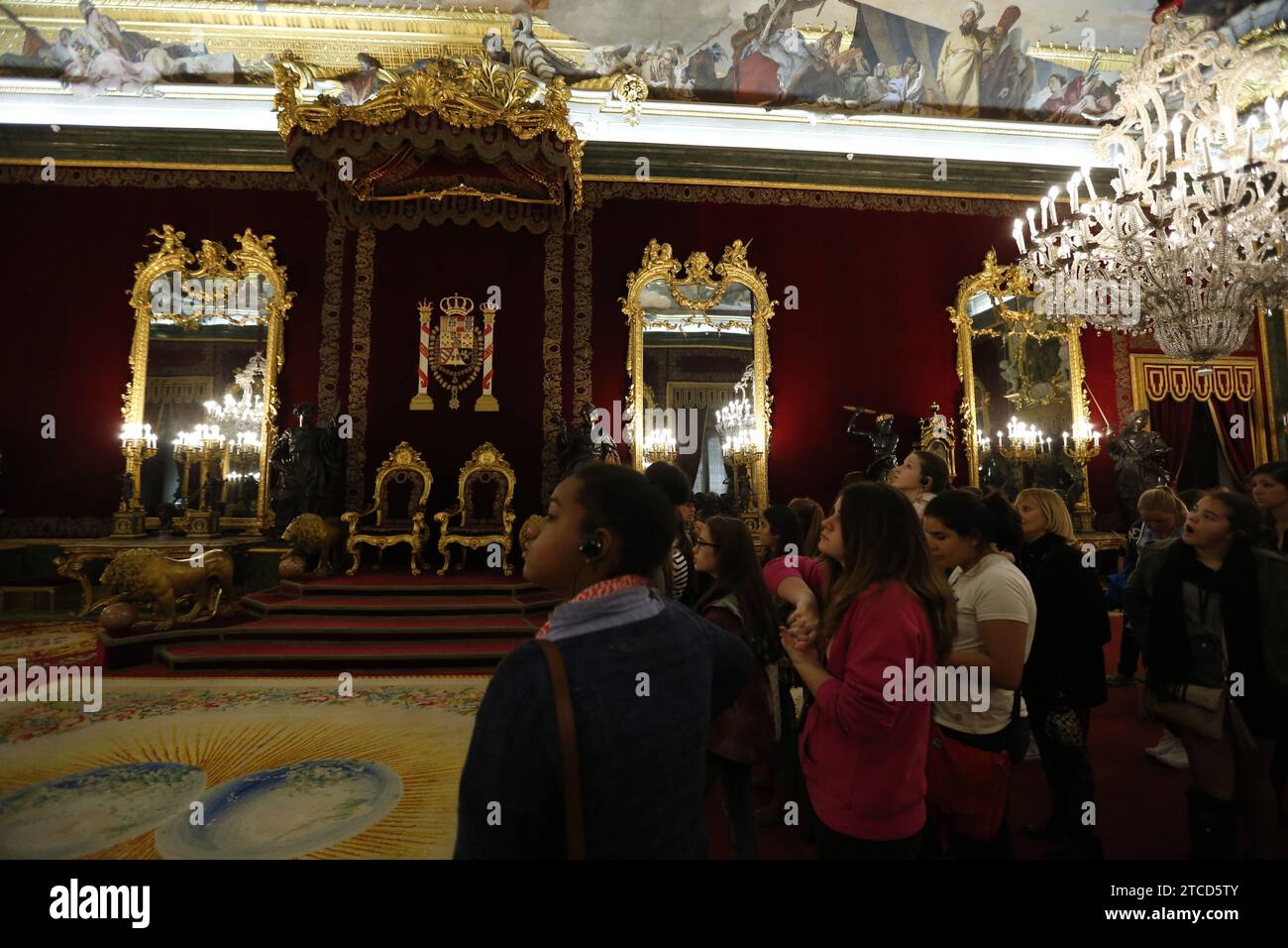 Madrid 04-24-2014....presentation of the new camon official antechamber ...