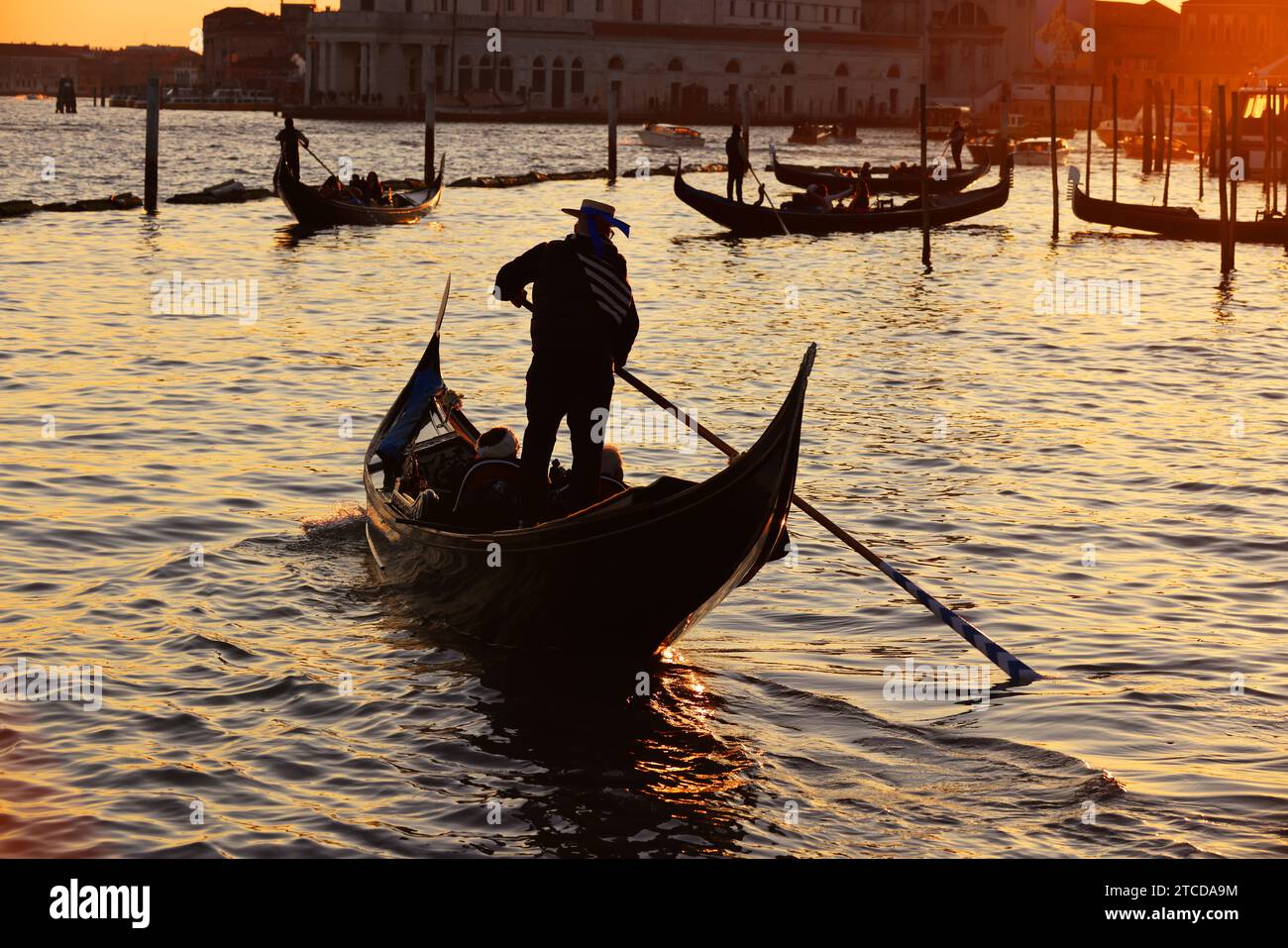 Gondola, Gondoliere, Gondel, Gondolas, Venedig. Rudern, Romantisch ...