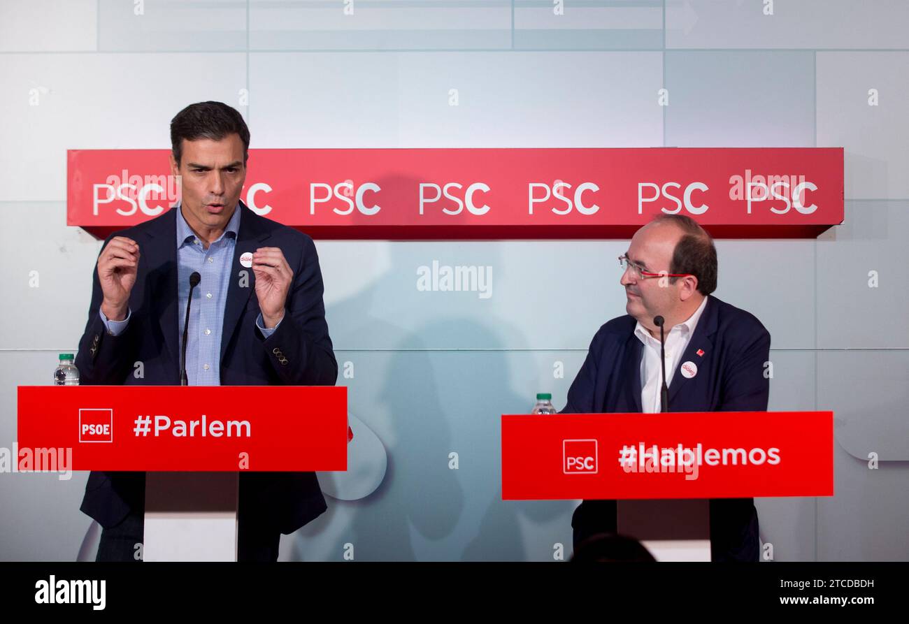 Barcelona, 09/10/2017. Press conference by Pedro Sánchez and Miquel ...