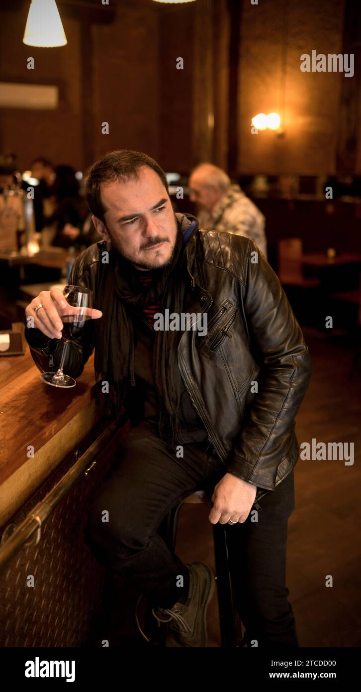 Madrid, 11/08/2017. Plan B. Ismael Serrano for the Latina neighborhood ...