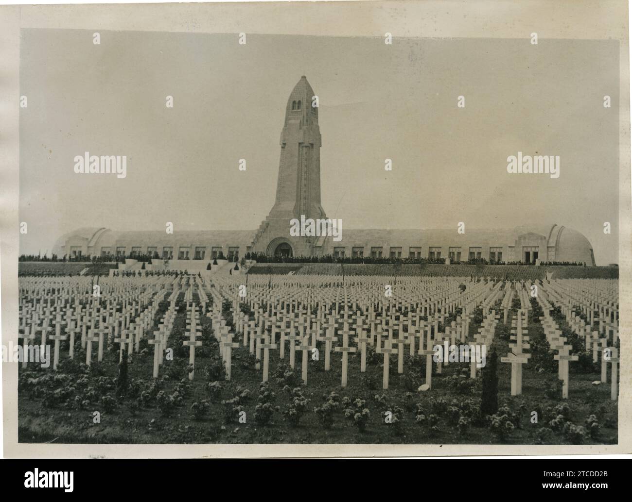 Verdun (France), 08/07/1932. Inauguration of the Douaumont Ossuary, in ...