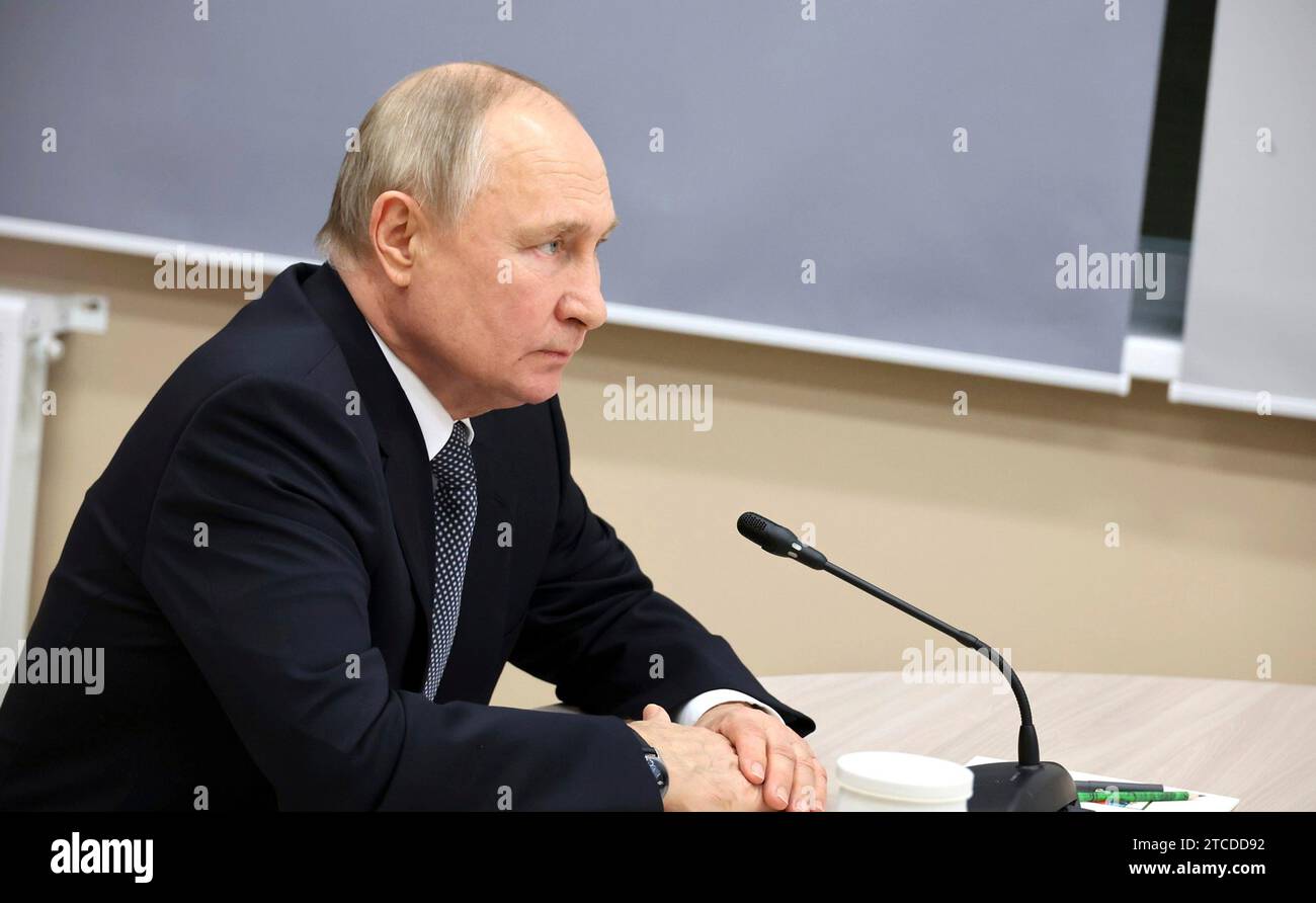 Vladimir putin smirk hi-res stock photography and images - Alamy