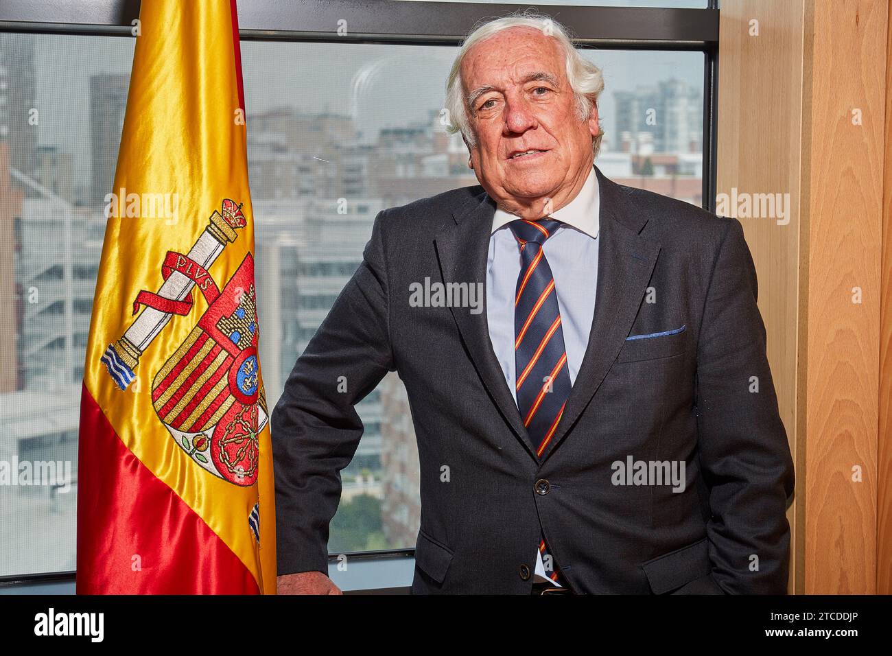 Carlos espinosa de los monteros bernaldo de quiros hi-res stock ...