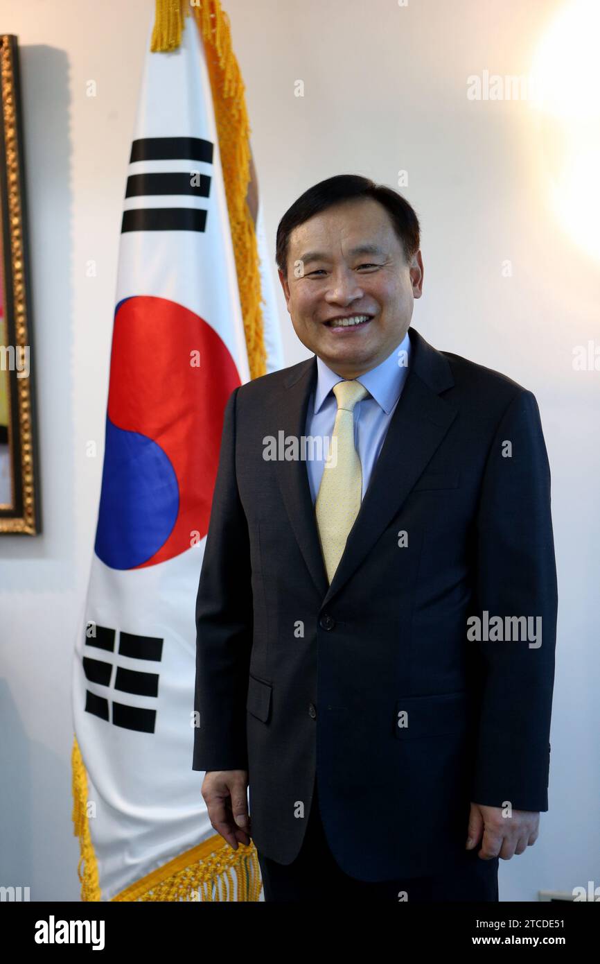 Madrid, 03/03/2016. Interview with South Korean ambassador Park Hee ...