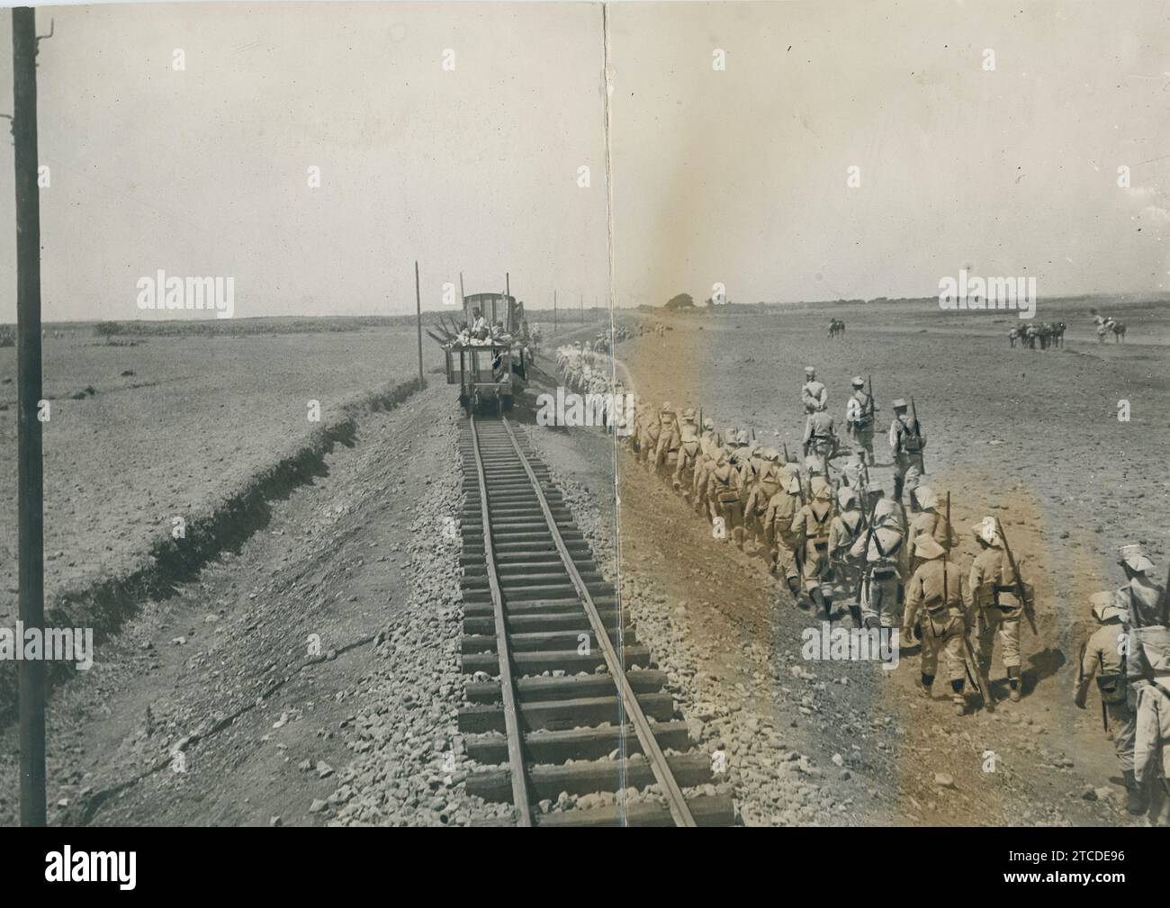 Moroccan War. Melilla Campaign, August 1909. Troops advancing along the ...