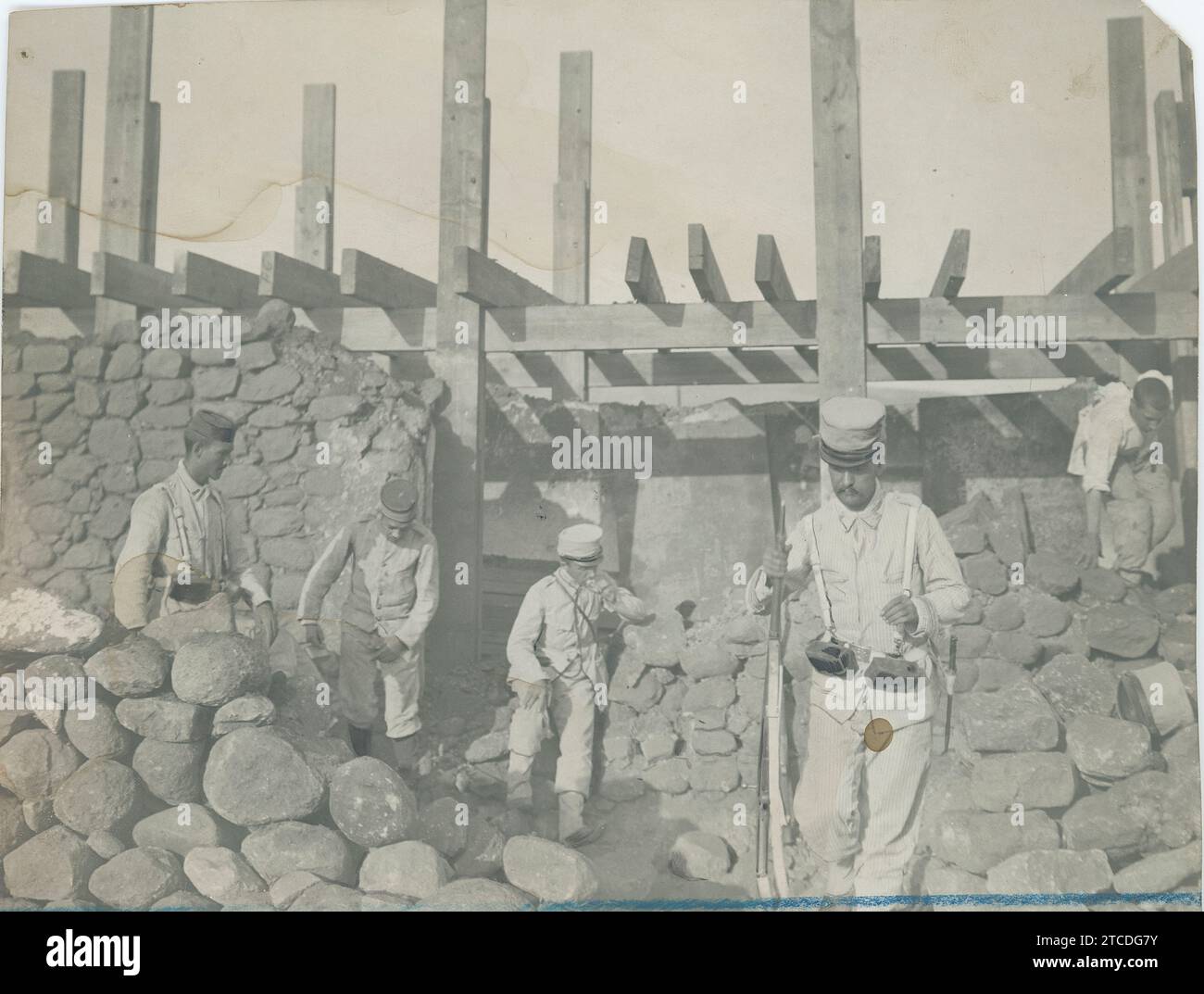 Melilla, August 1909. Moroccan War, construction of a blockhouse ...