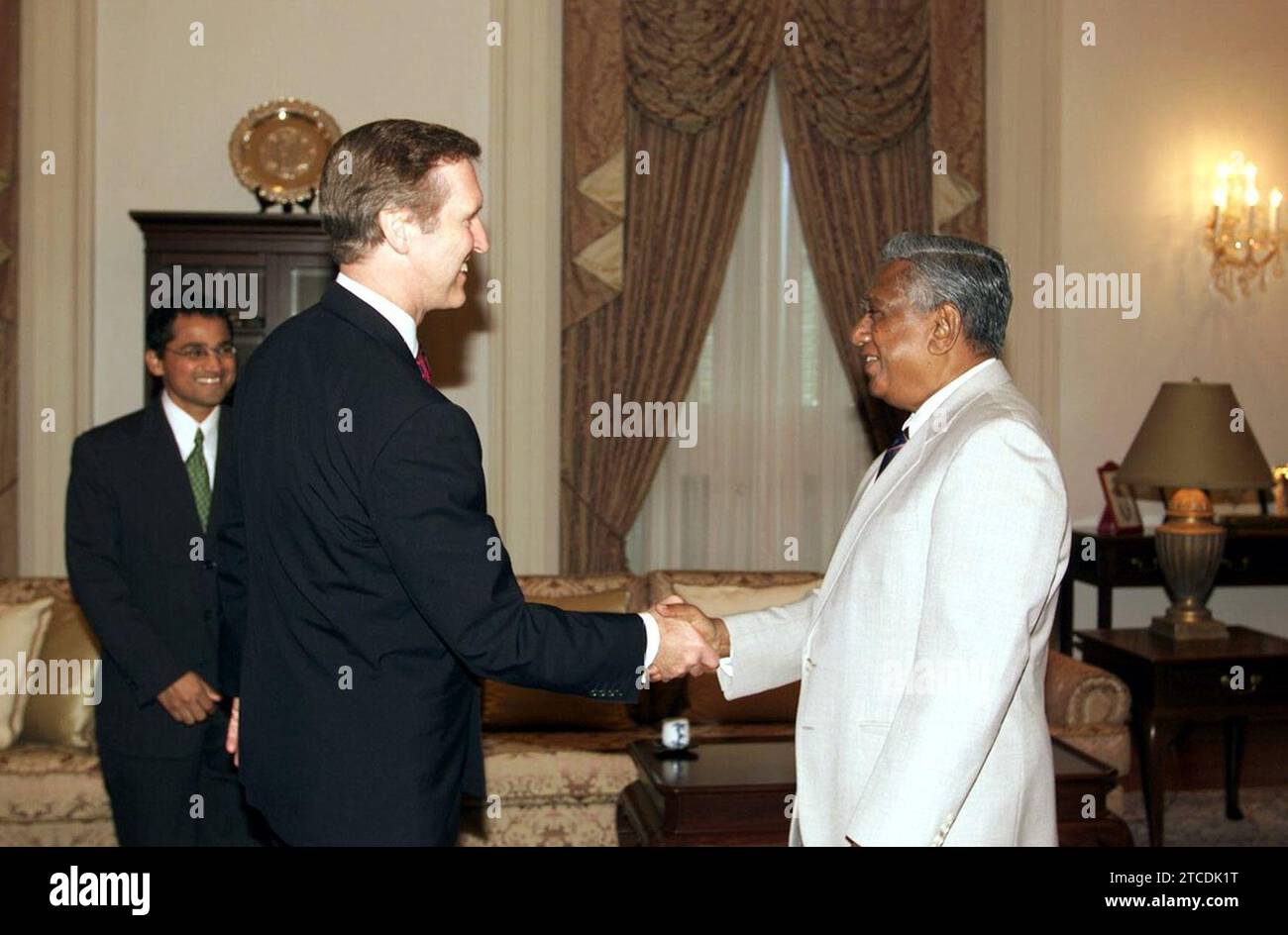 William Cohen and S. R. Nathan at the Istana, Singapore Stock Photo - Alamy