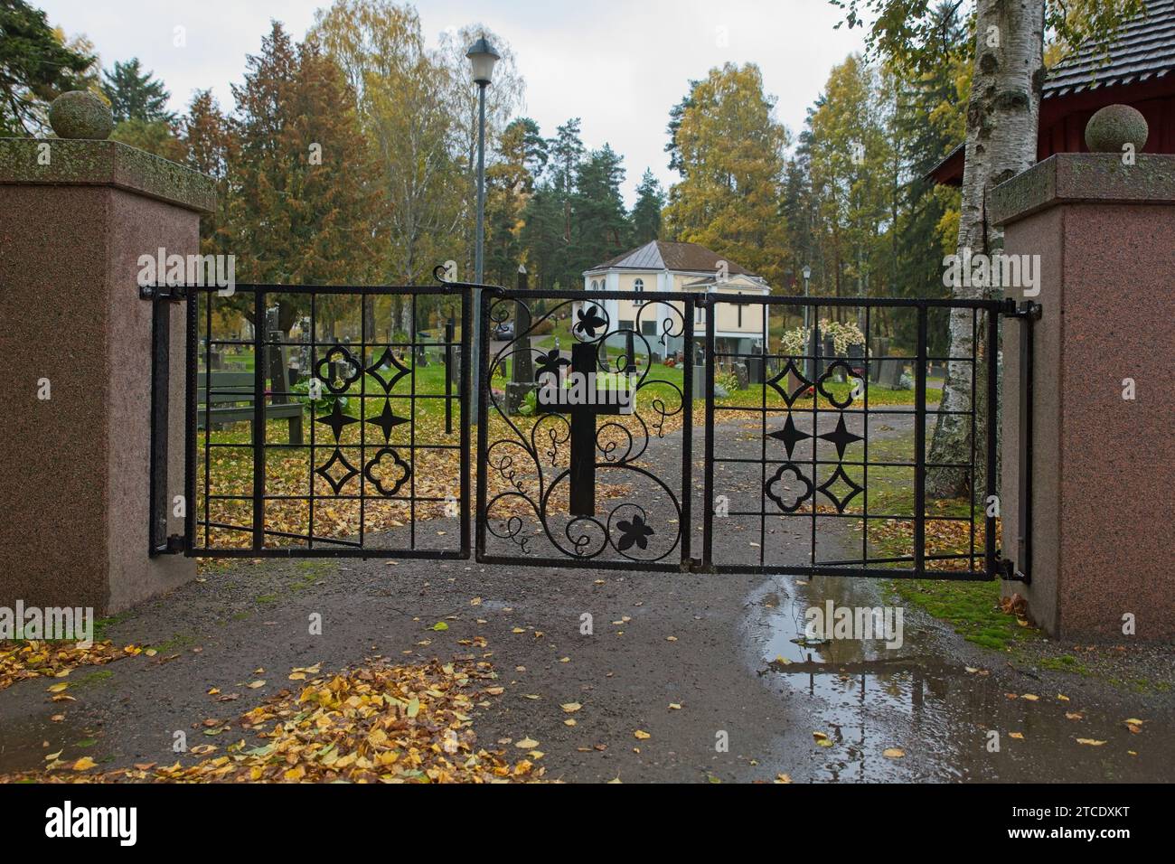Cemetery entrance design hi-res stock photography and images - Alamy