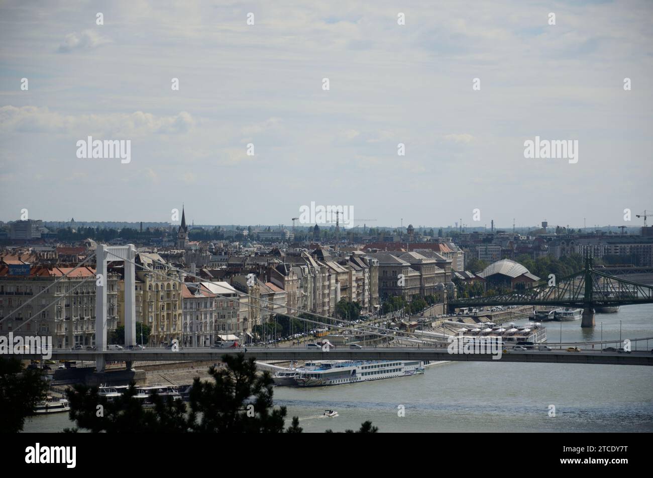 Petofi bridge budapest hi-res stock photography and images - Alamy