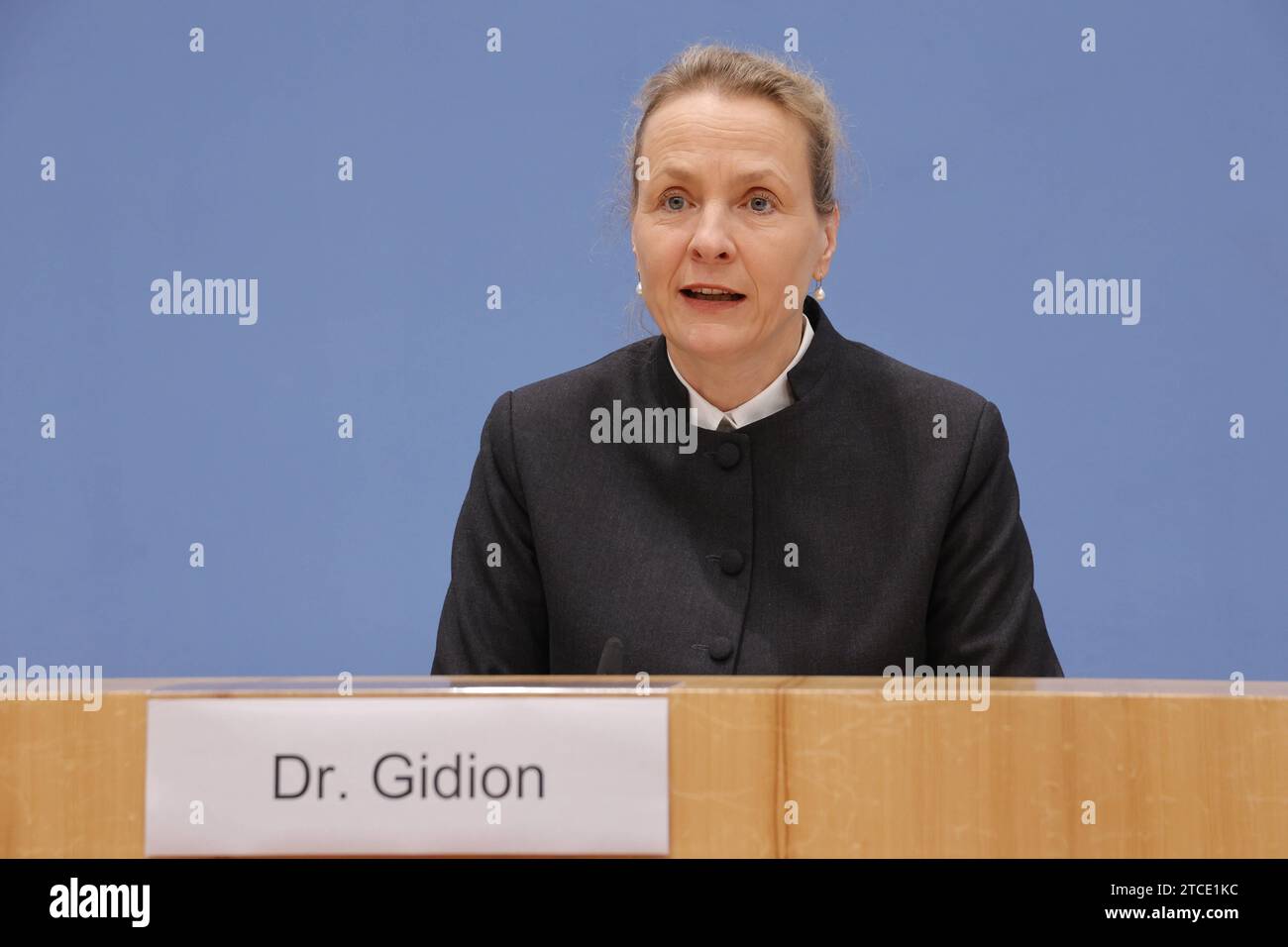 Anne gidion hi-res stock photography and images - Alamy