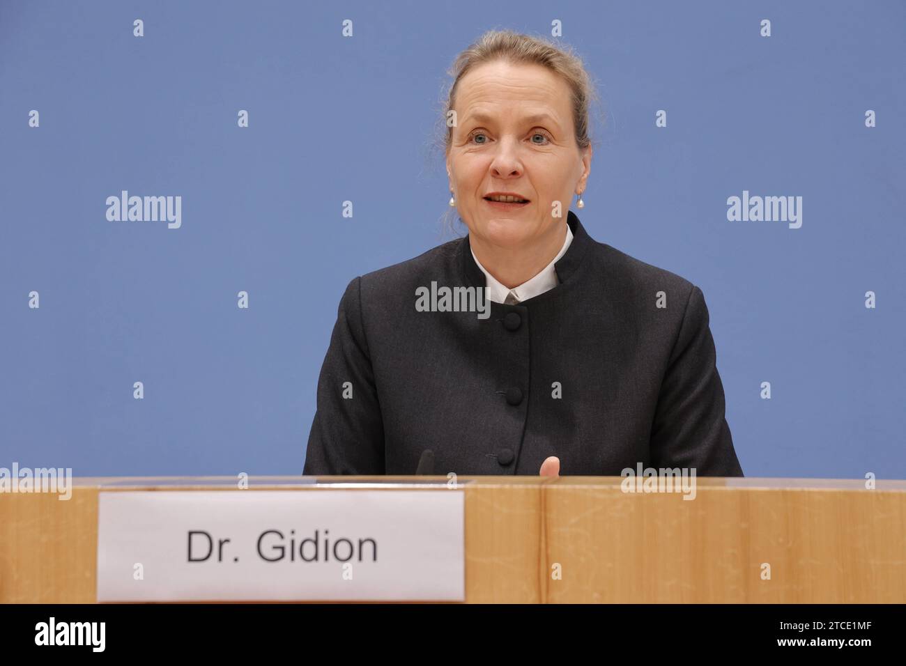 Anne gidion hi-res stock photography and images - Alamy