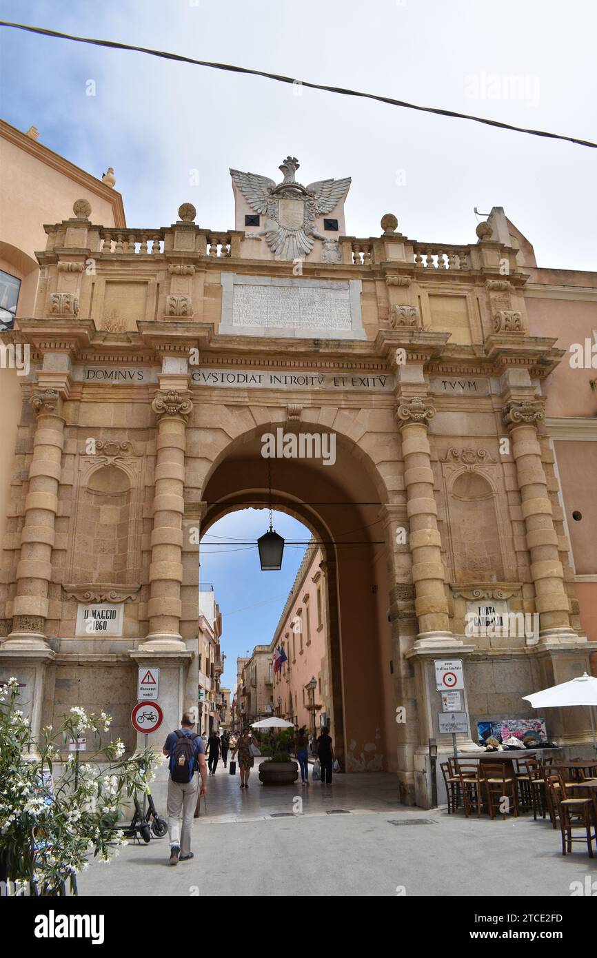 View of the Porta Garibaldi entrance to the old city of Marsala Stock ...