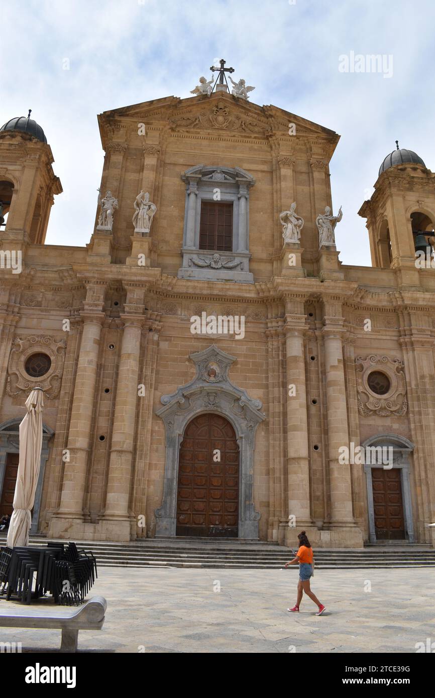 View of the front exterior of the Marsala cathedral in the old city ...