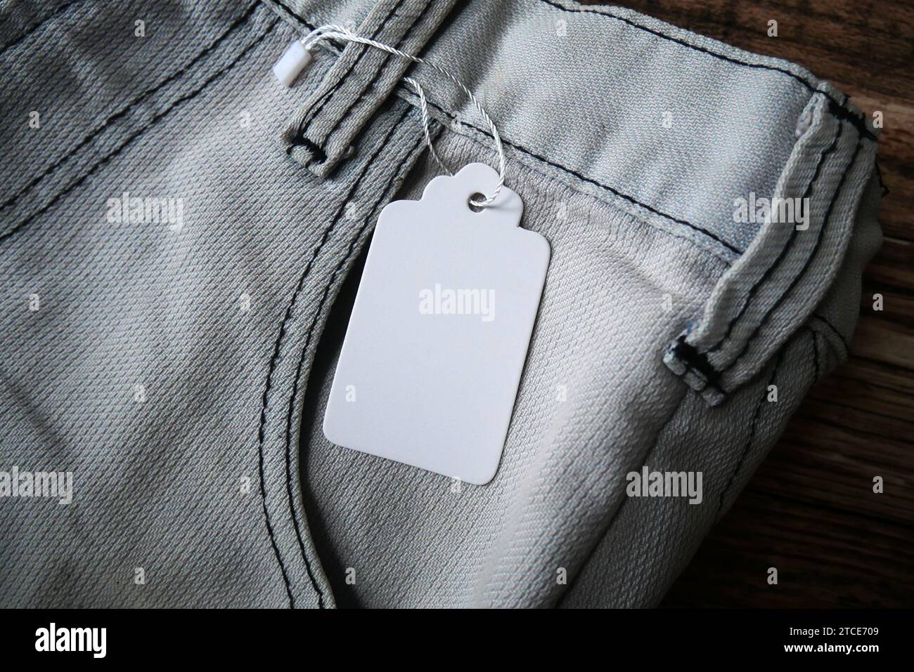 Jean label mock up. Blank price tag Stock Photo - Alamy