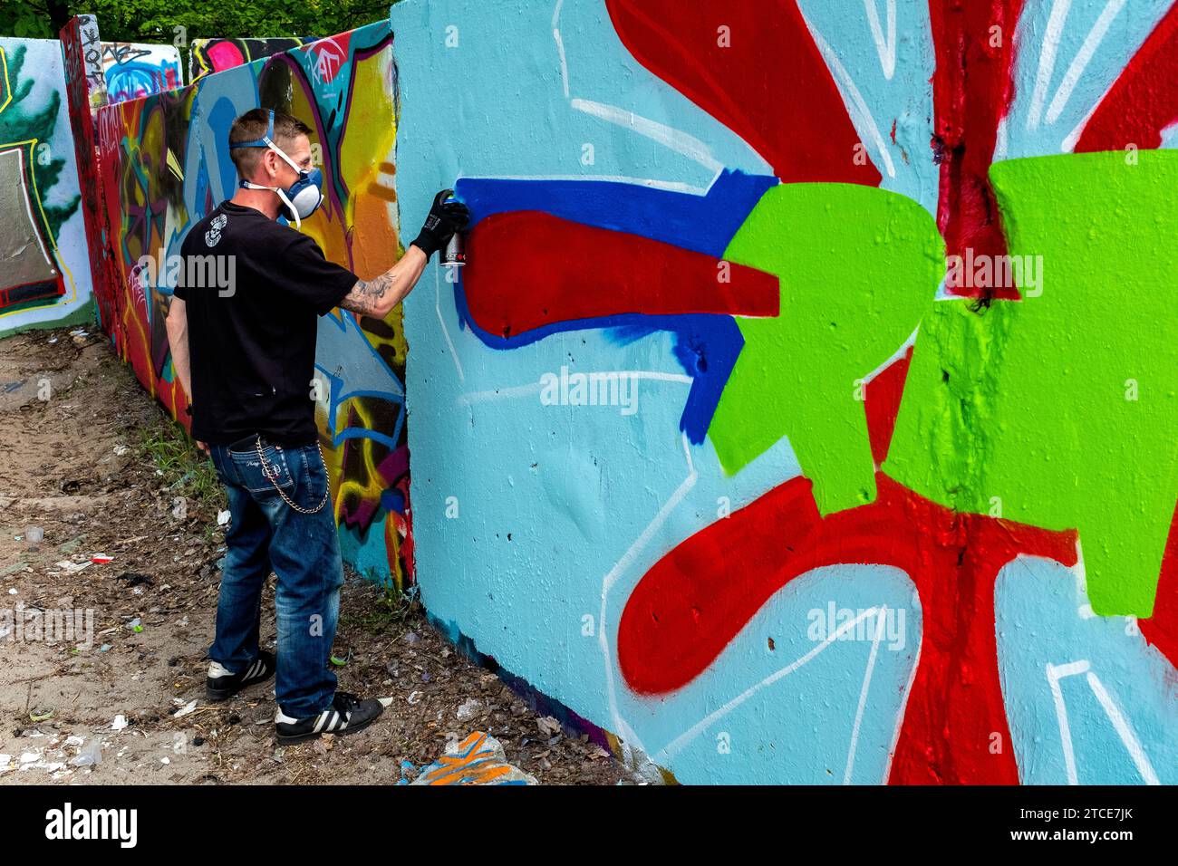 Berlin, Germany. Graffiti artist creating jet another piece of urban ...
