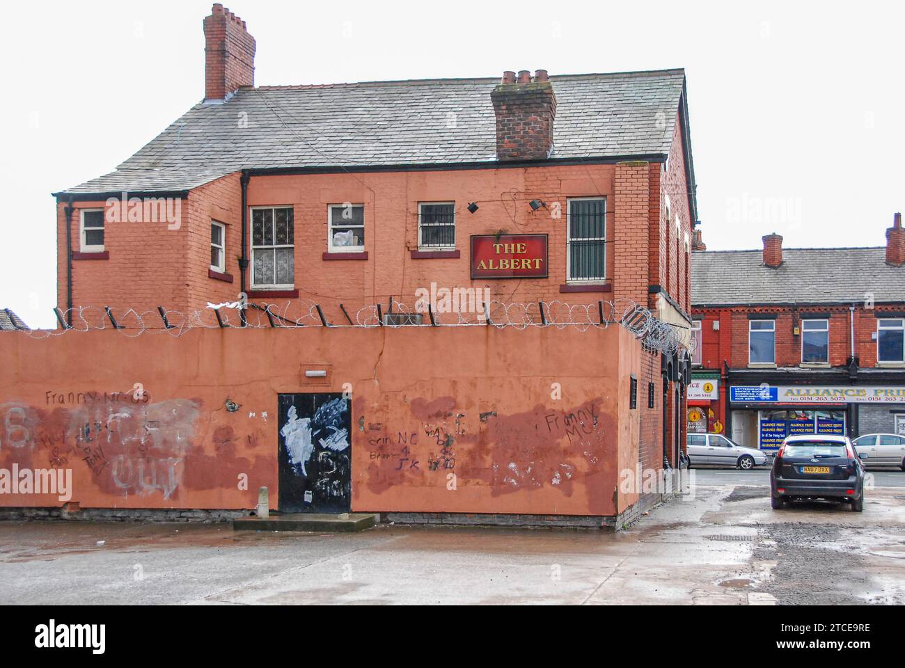 The famous The Albert Pub on Walton Breck Road next to Anfield in ...