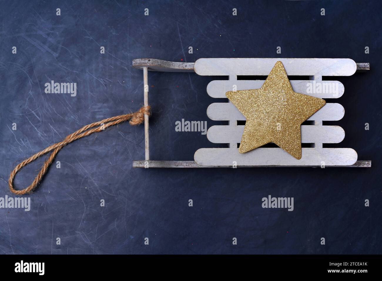 Weihnachten GER, 20231211, Weihnachten, Symbolbild mit Schlitten ...