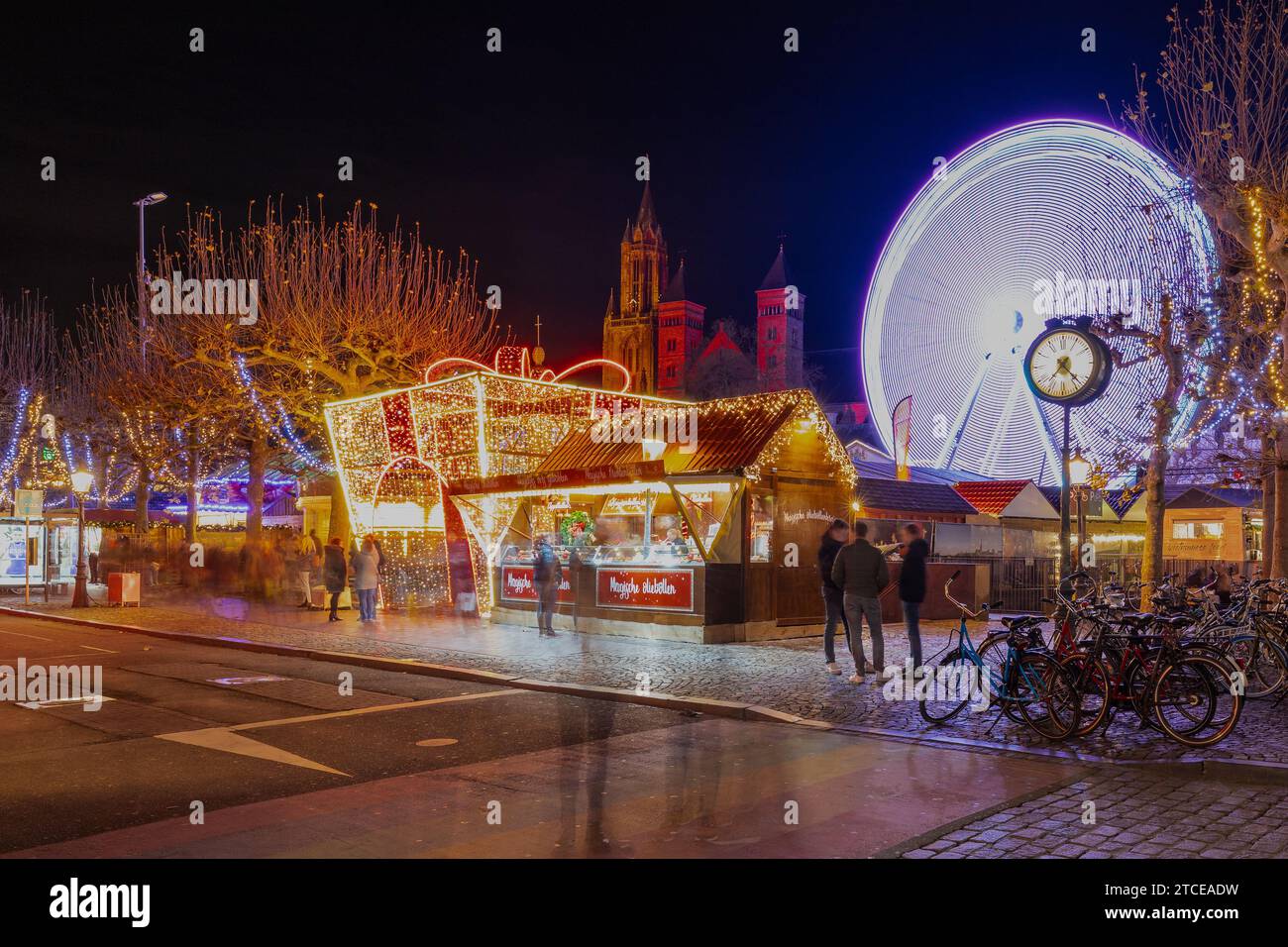 Magical Maastricht Vrijthof, a winter event filled with the buzz of ...