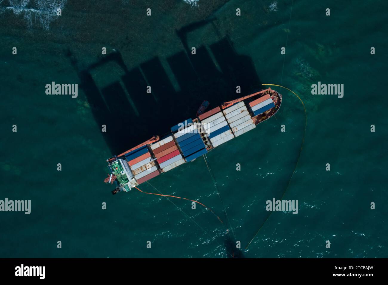 Cargo ship storm sea hi-res stock photography and images - Alamy