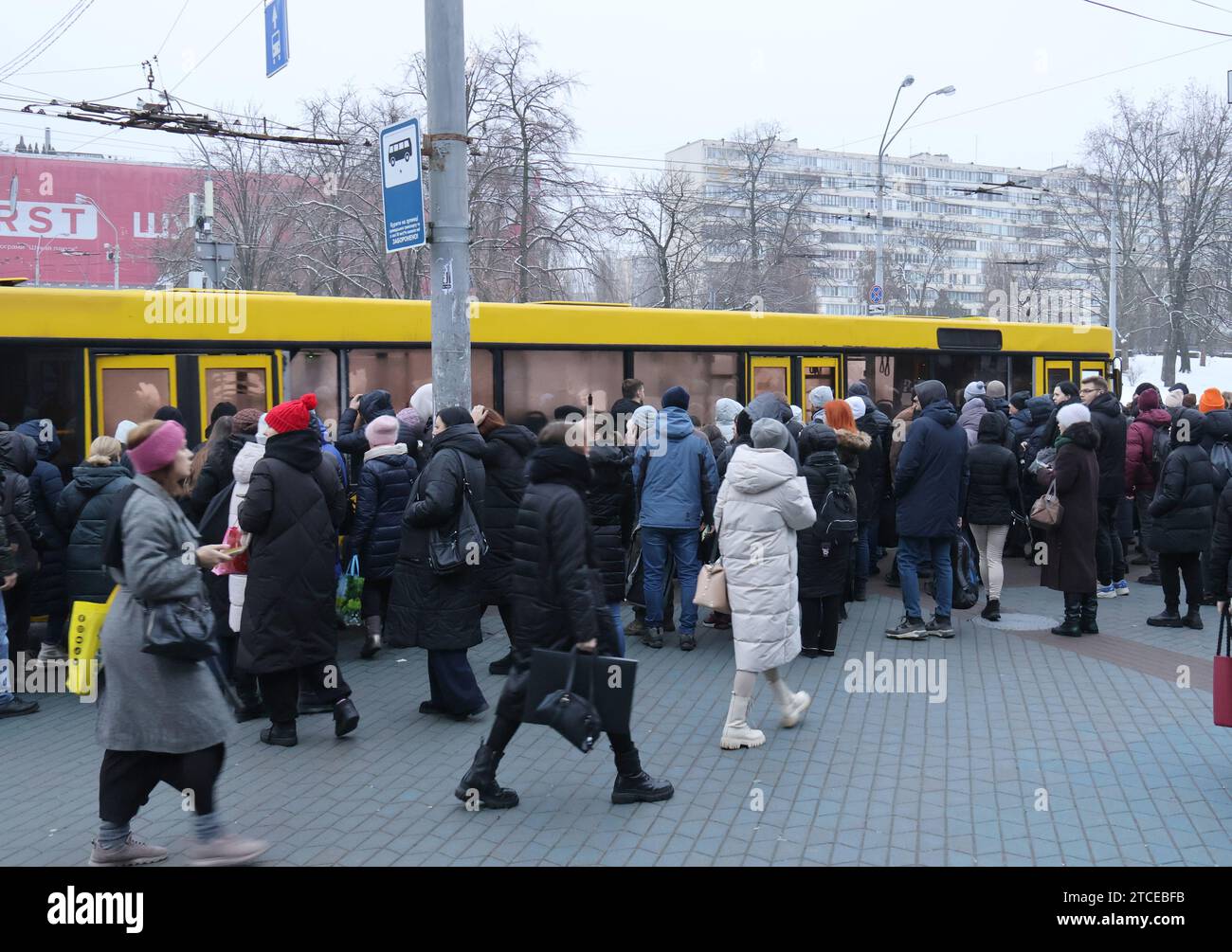 KYIV, UKRAINE - DECEMBER 12, 2023 - Commuters wait for an opportunity ...