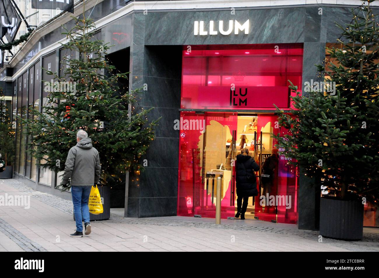 Copenhagen, Denmark 12 December 2023/. Illum department storechristams decoration on stroeget in ...