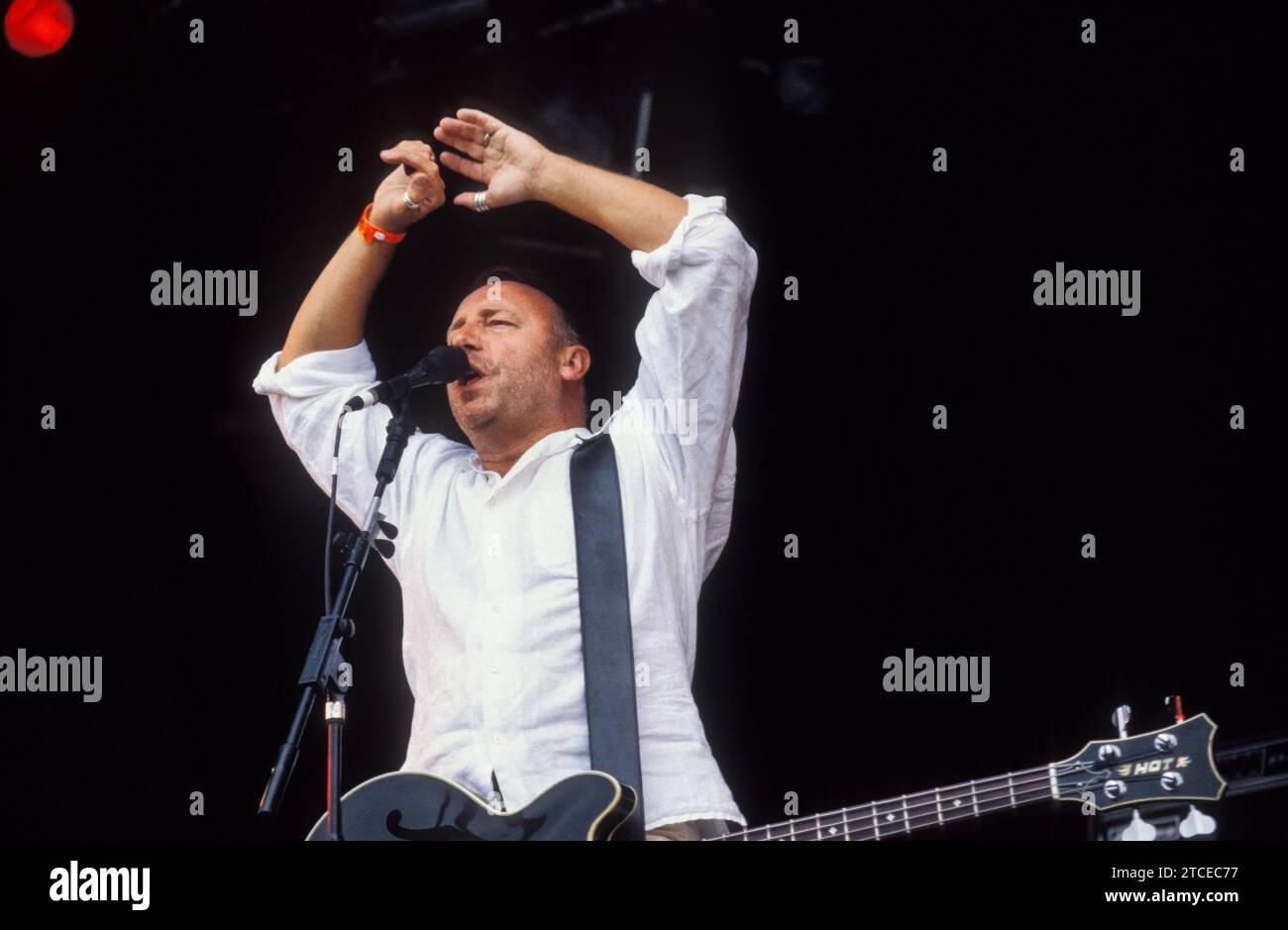 PETER HOOK, MONACO, READING FESTIVAL, 1998: New Order bass player Peter ...