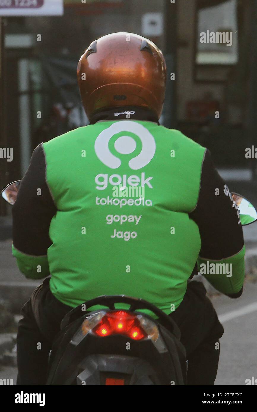 Gojek service hi-res stock photography and images - Alamy