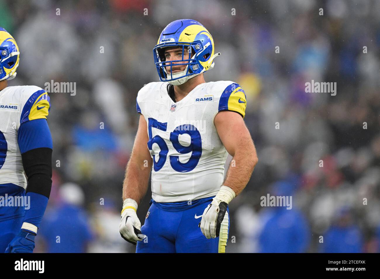 Los Angeles Rams linebacker Troy Reeder (59) looks on between plays ...