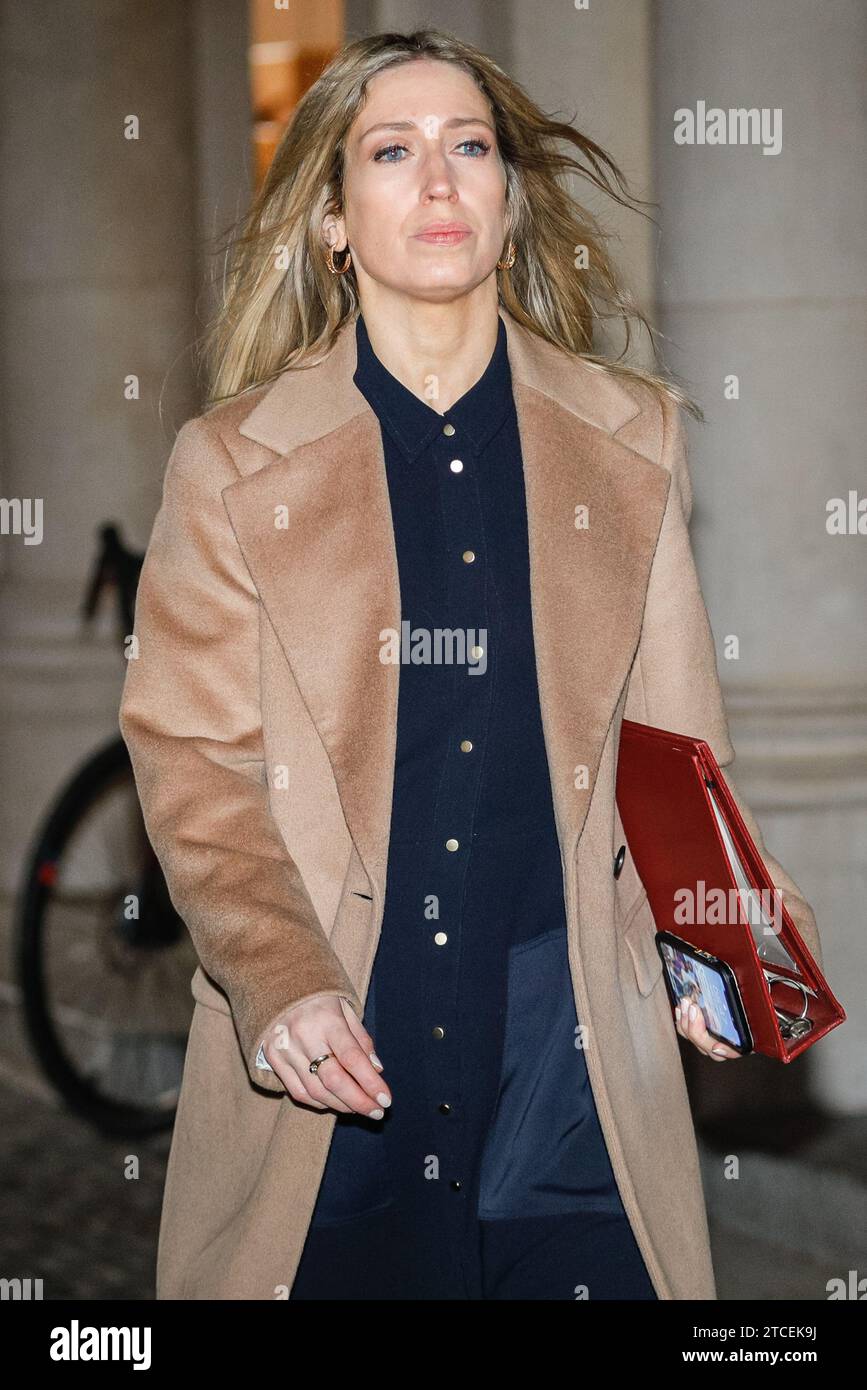 Laura trott mp hi-res stock photography and images - Alamy