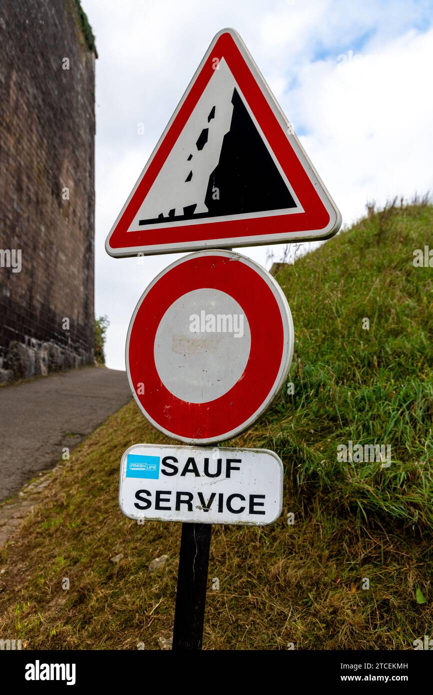 Quarry traffic notice hi-res stock photography and images - Alamy