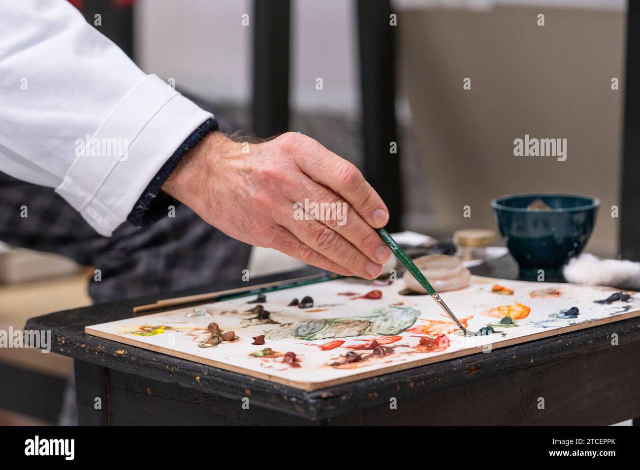 Vatican City, Vatican. 11th Dec, 2023. View of restorer Marco Pratelli ...