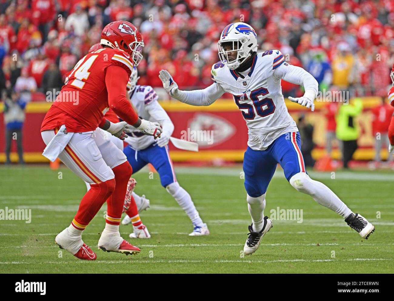 Buffalo Bills defensive end Leonard Floyd (56) rushes against Kansas ...