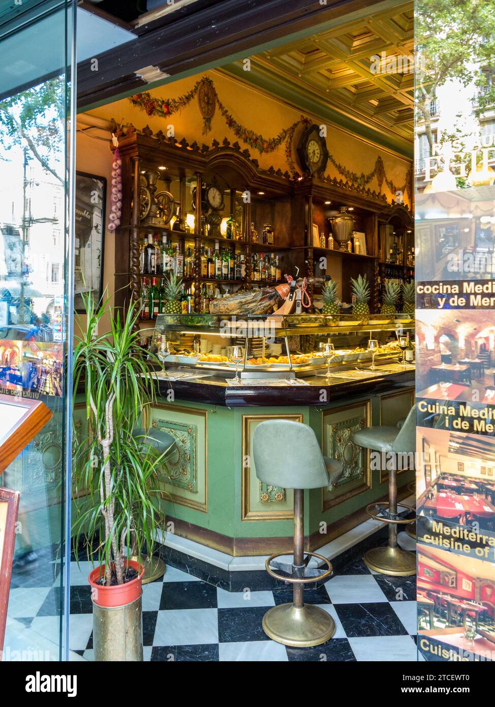 Mediterranean restaurant on La Rambla, Barcelona, Spain Stock Photo - Alamy