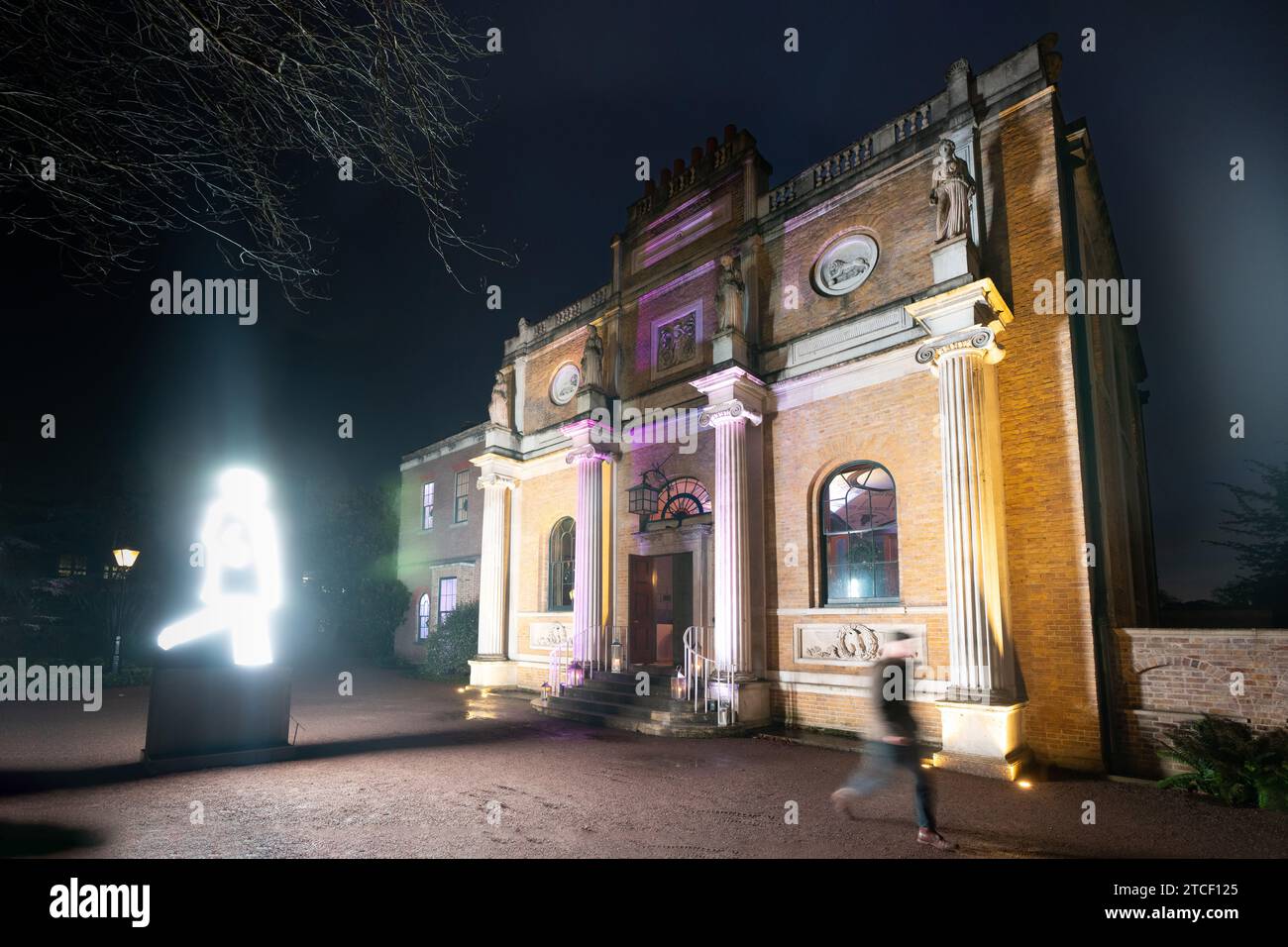 Pitzhanger Manor is an English country house famous as the home of ...