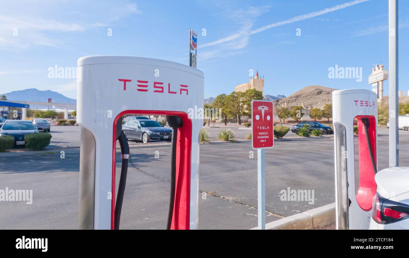 Daytime Tesla Charging: Supercharging Station Power-Up Stock Photo - Alamy