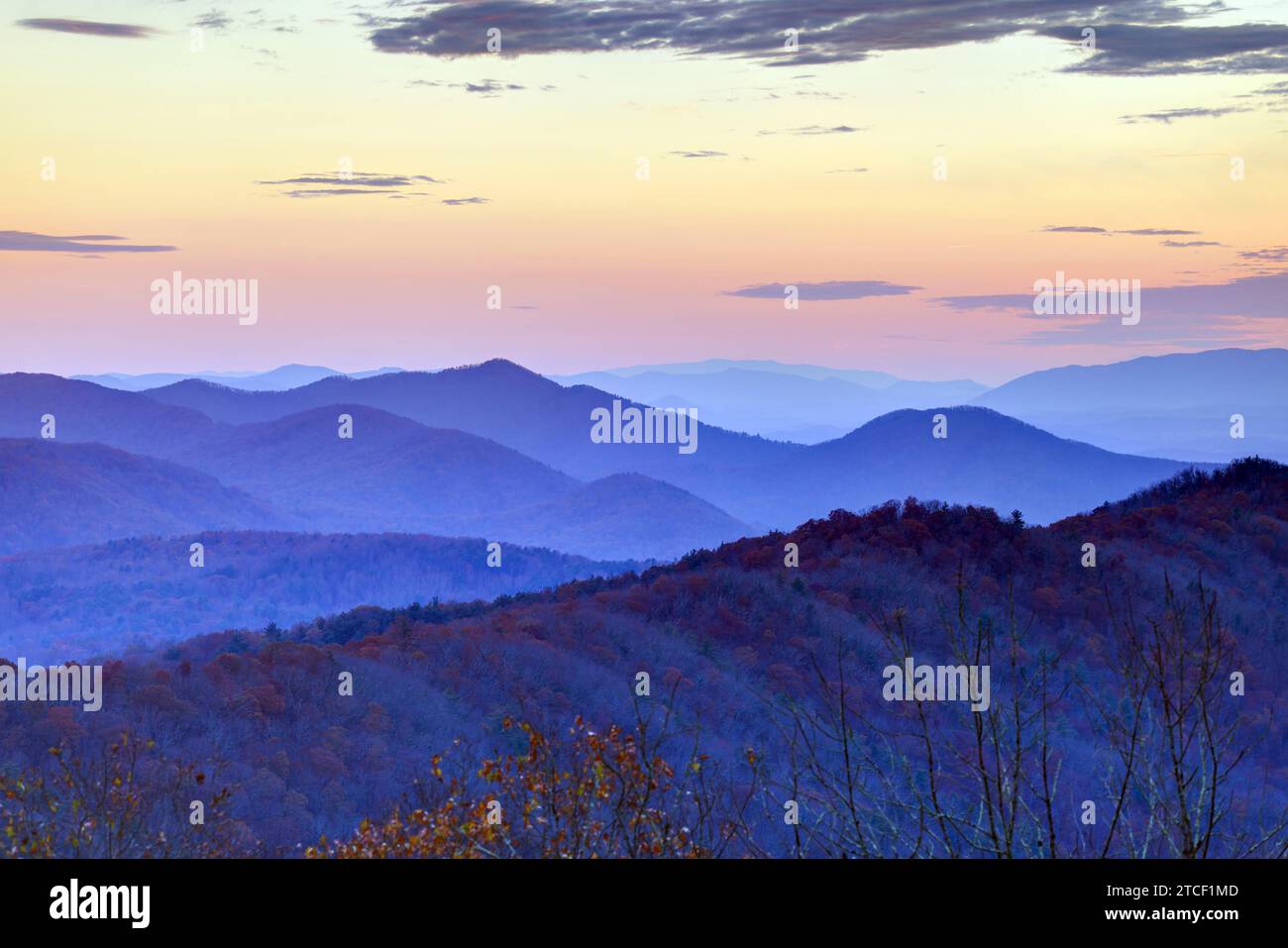 Beautiful light and color falls across the mountains in Blue Ridge ...