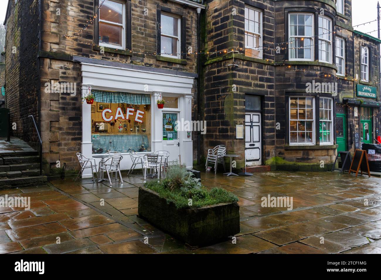 Holmfirth yorkshire cafe hi-res stock photography and images - Alamy